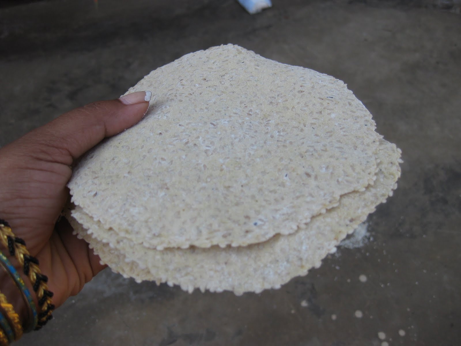 Divya's Recipes: Appadaalu (Urud Dal Papad)