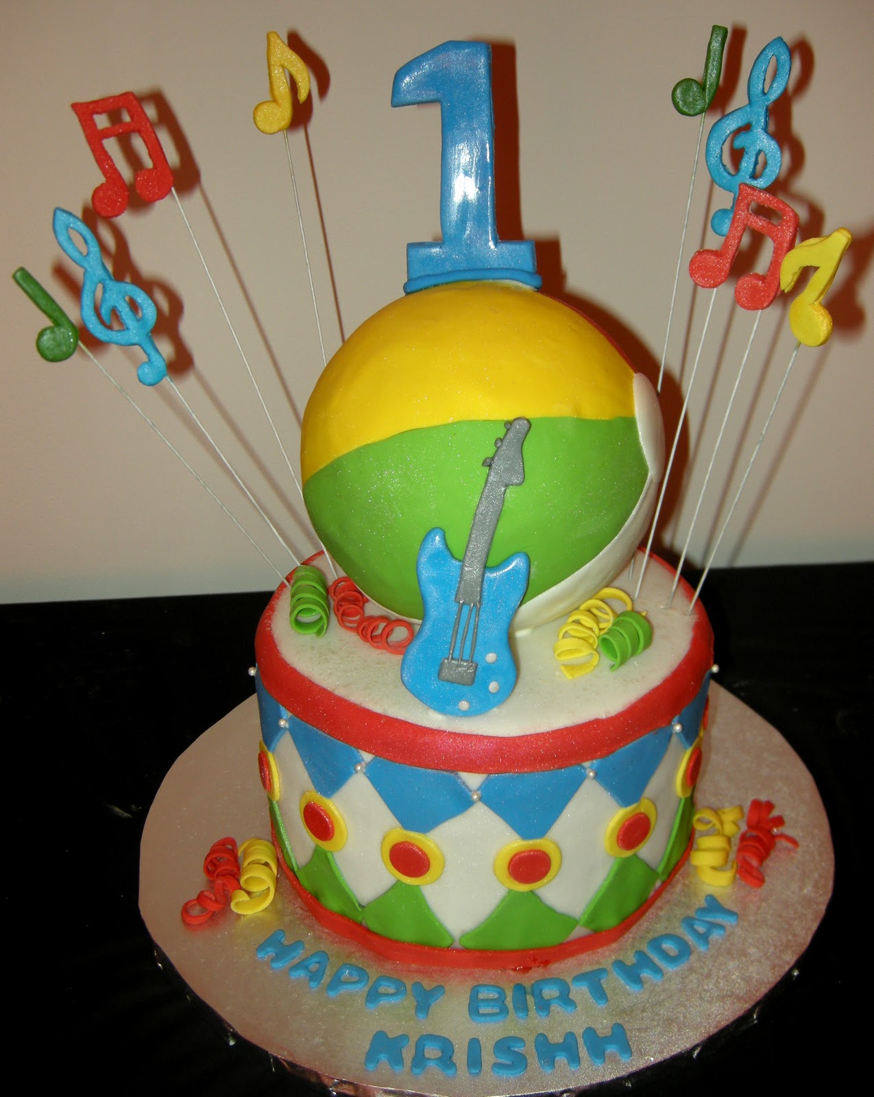 Harshi's Cakes & Bakes: First Birthday Musical Theme Cake