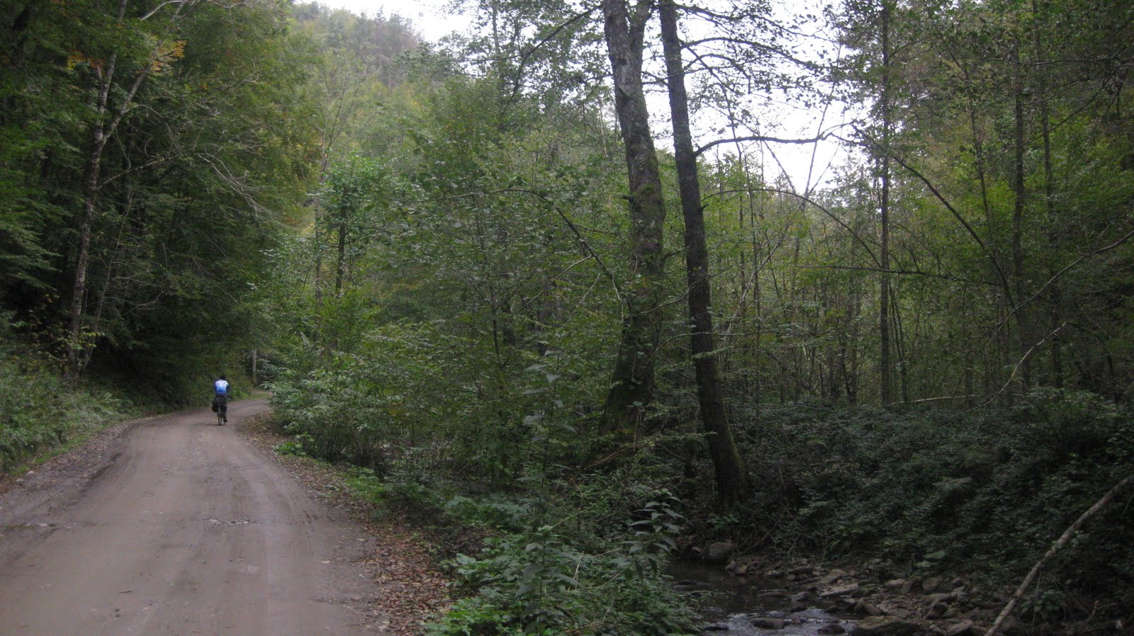 Claudiu MOGA -blog de aventuri cicloturistice: Traversarea Muntilor ...