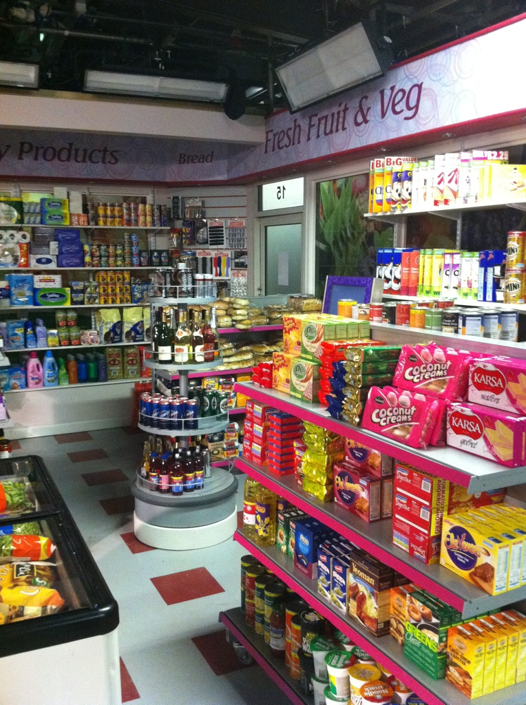 Coronation Street Blog: Behind the scenes pics from the Corrie set