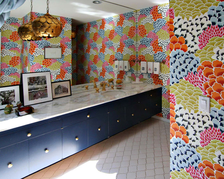 Knight Moves: Molly Mania