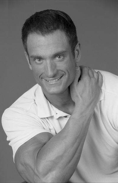 LA PERFECTION FAITE HOMME: DAN DECKER 02/09