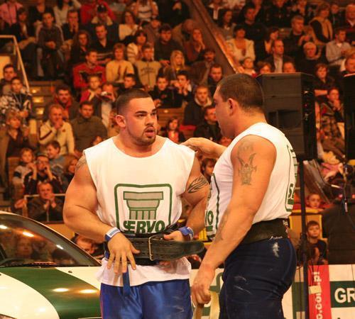 LA PERFECTION FAITE HOMME: KEVIN NEE 01/02