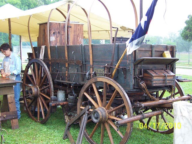 Cowboys and Chuckwagon Cooking : Way of the Chuckwagon