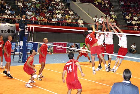 LOS DEPORTES ESTEBAN: EL boleivol