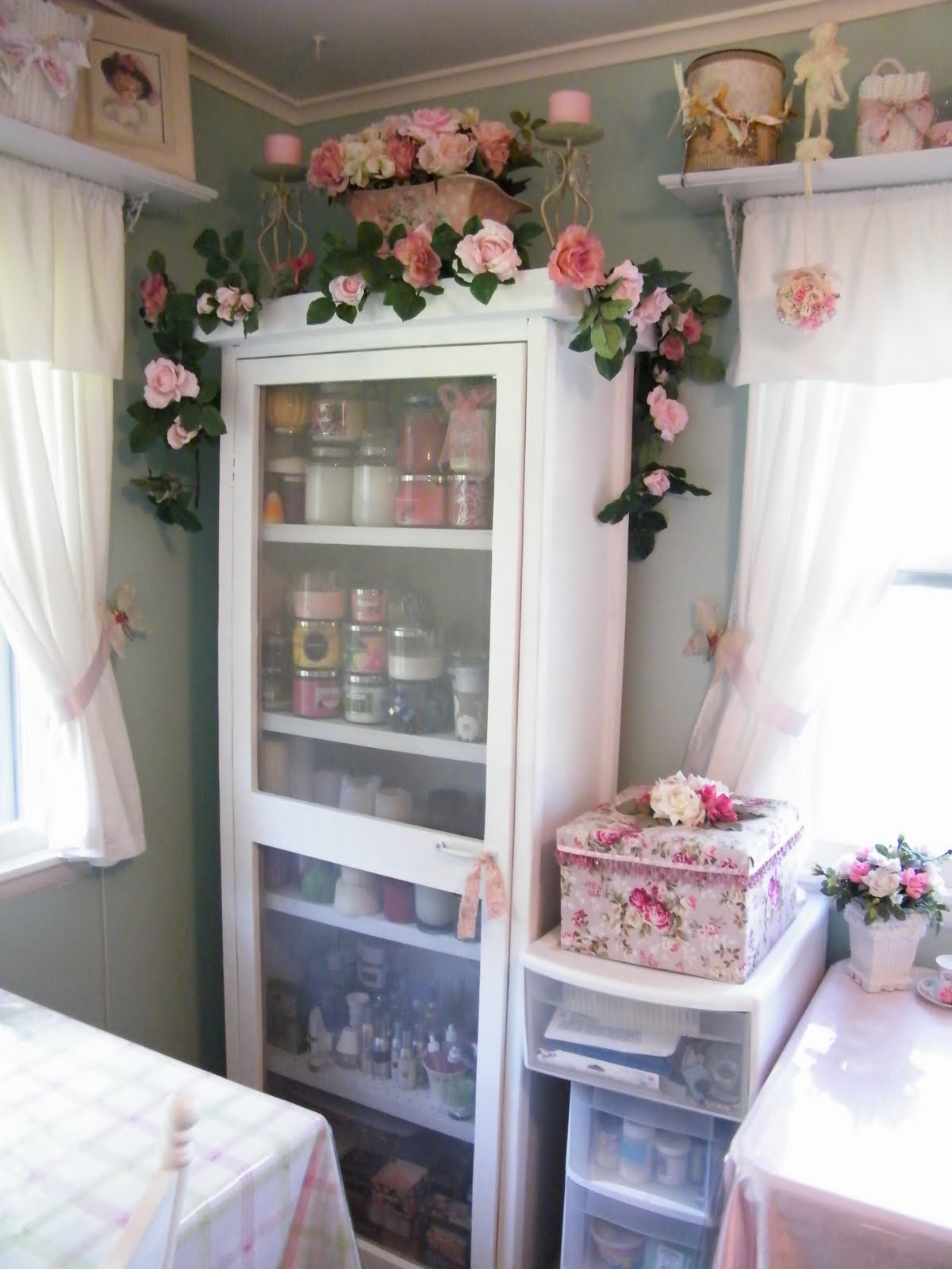 Tammy's Heart: Tammy's Sweet Heart Studio - Where Blogger's Create