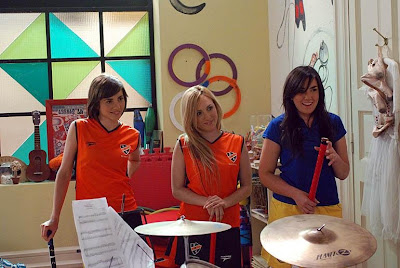 FELIZ CUMPLE DANIELA COLLINI!!! | Casi Angeles//BY.:OkTa:./SnDi/Kevin!