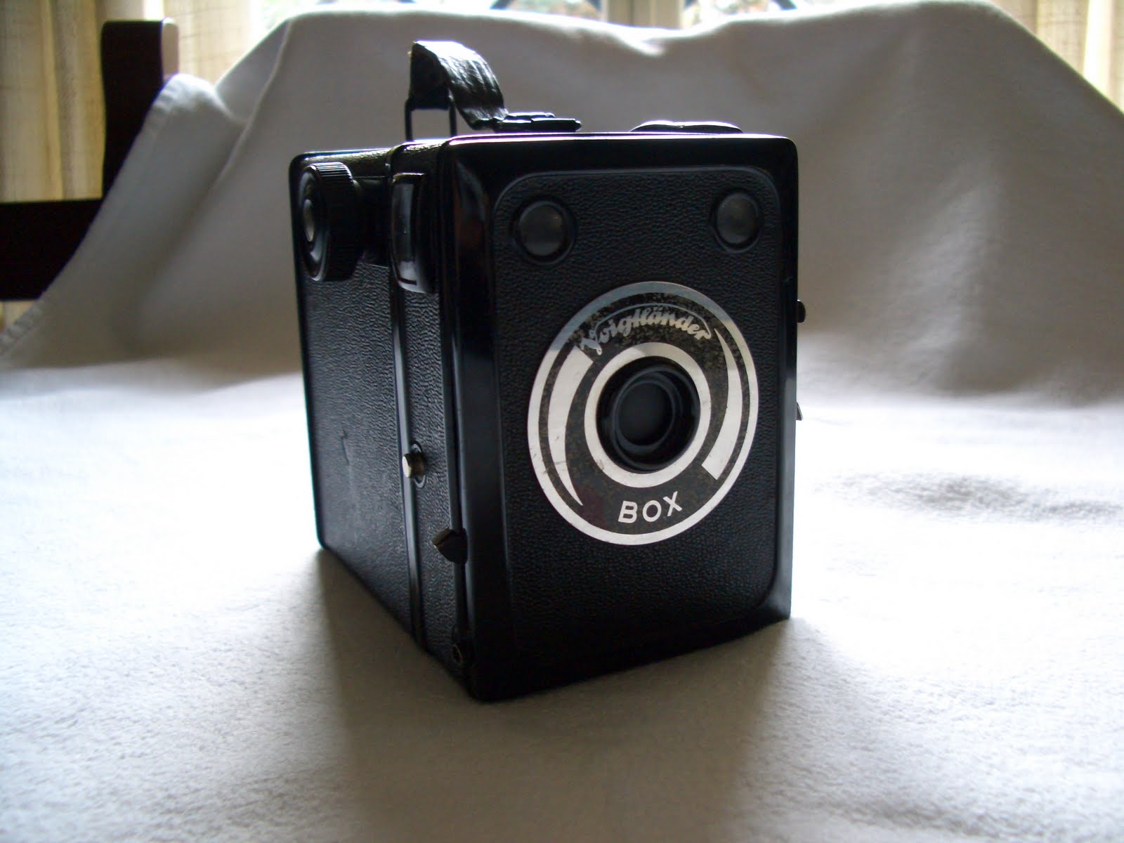 Vintage cameras collection: Voigtlander Box