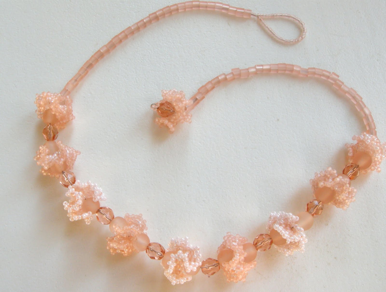 Cindy's Fiberworks: Variation on Peach Peyote Ruffled Beads Necklace