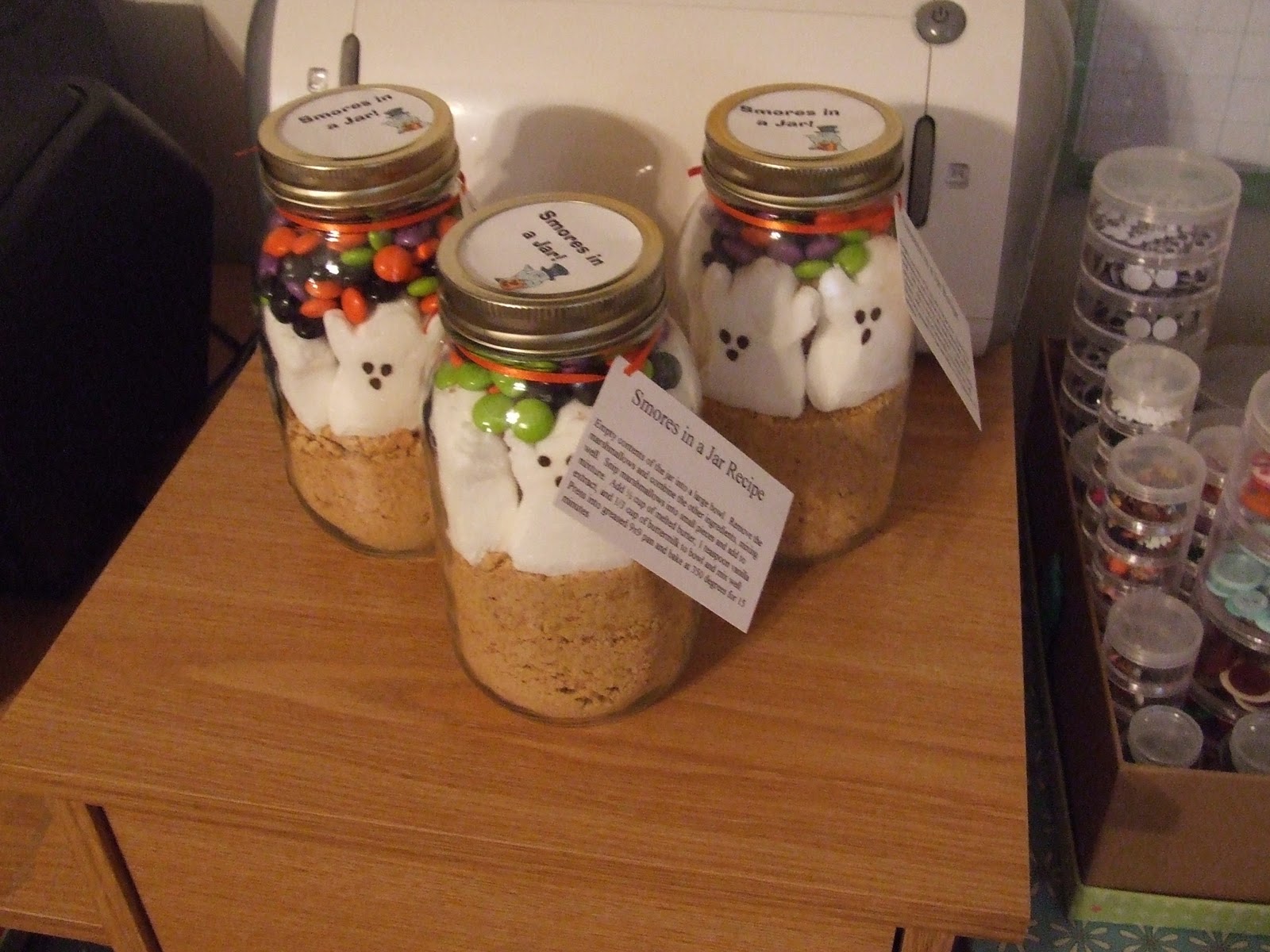 Jean's Crafty Corner: Day 16 of Halloween Projects: Halloween Smores in ...