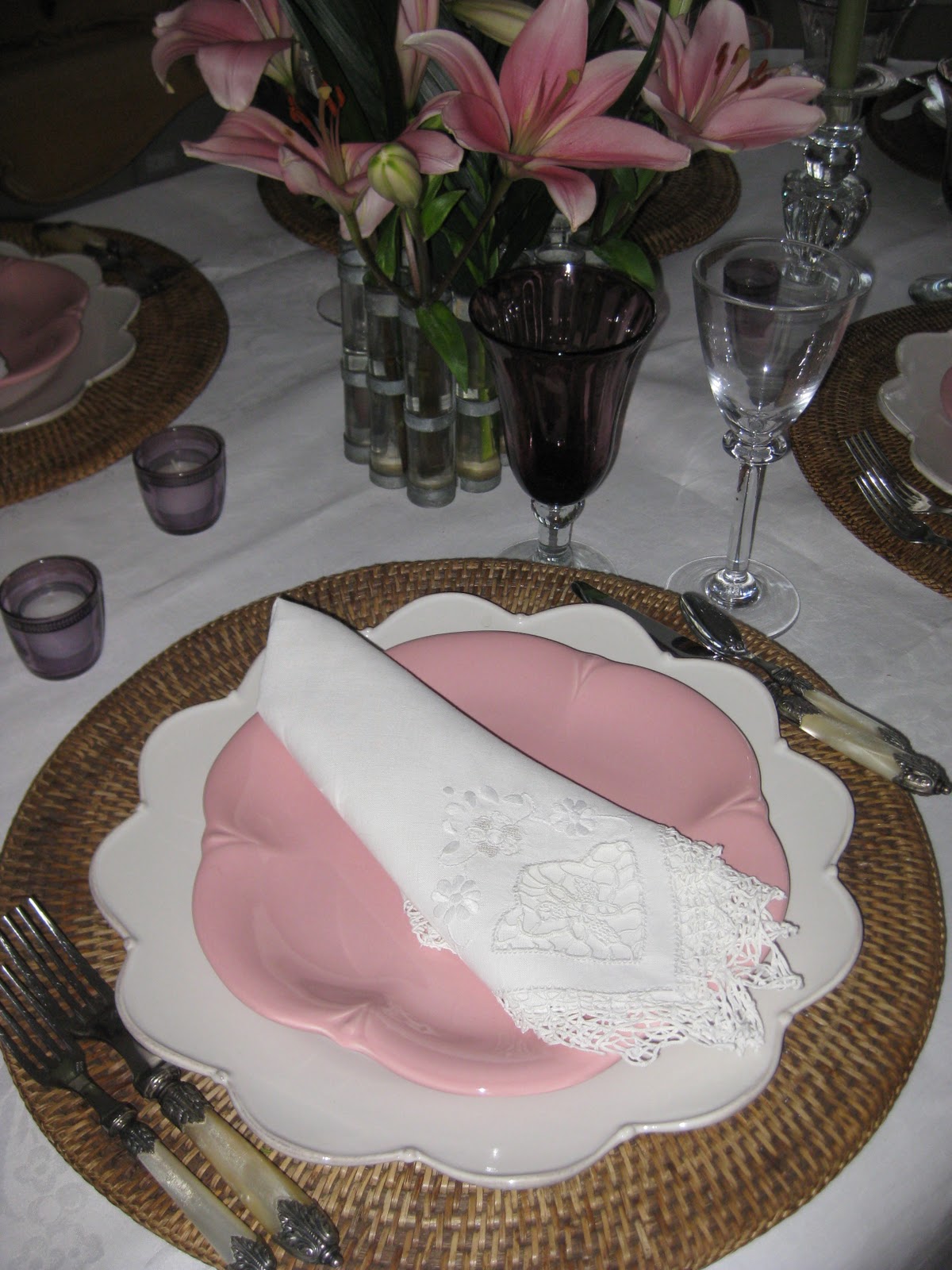 Always, Robins Egg Blue: I NEED SOME PINK DISHES................