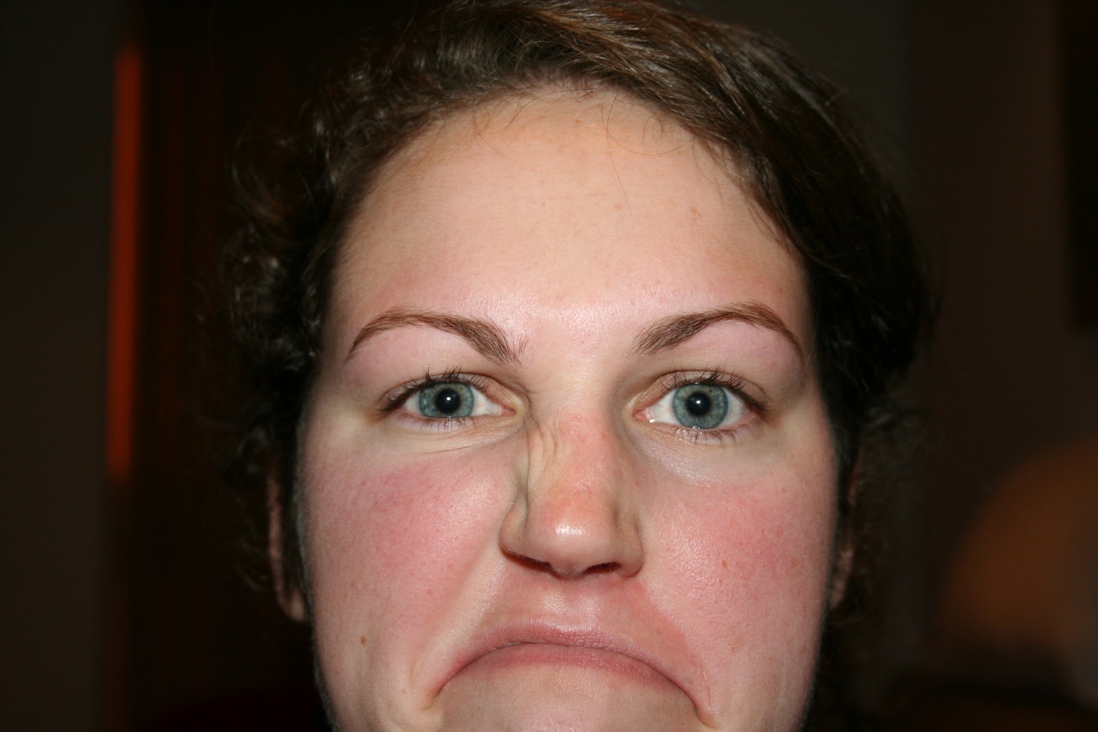 Jaime in London: Angry Face Waxing...I mean Threading