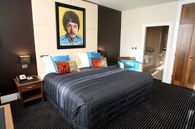 Administración Hotelera 4335: A Hard Day's Night Beatles Hotel