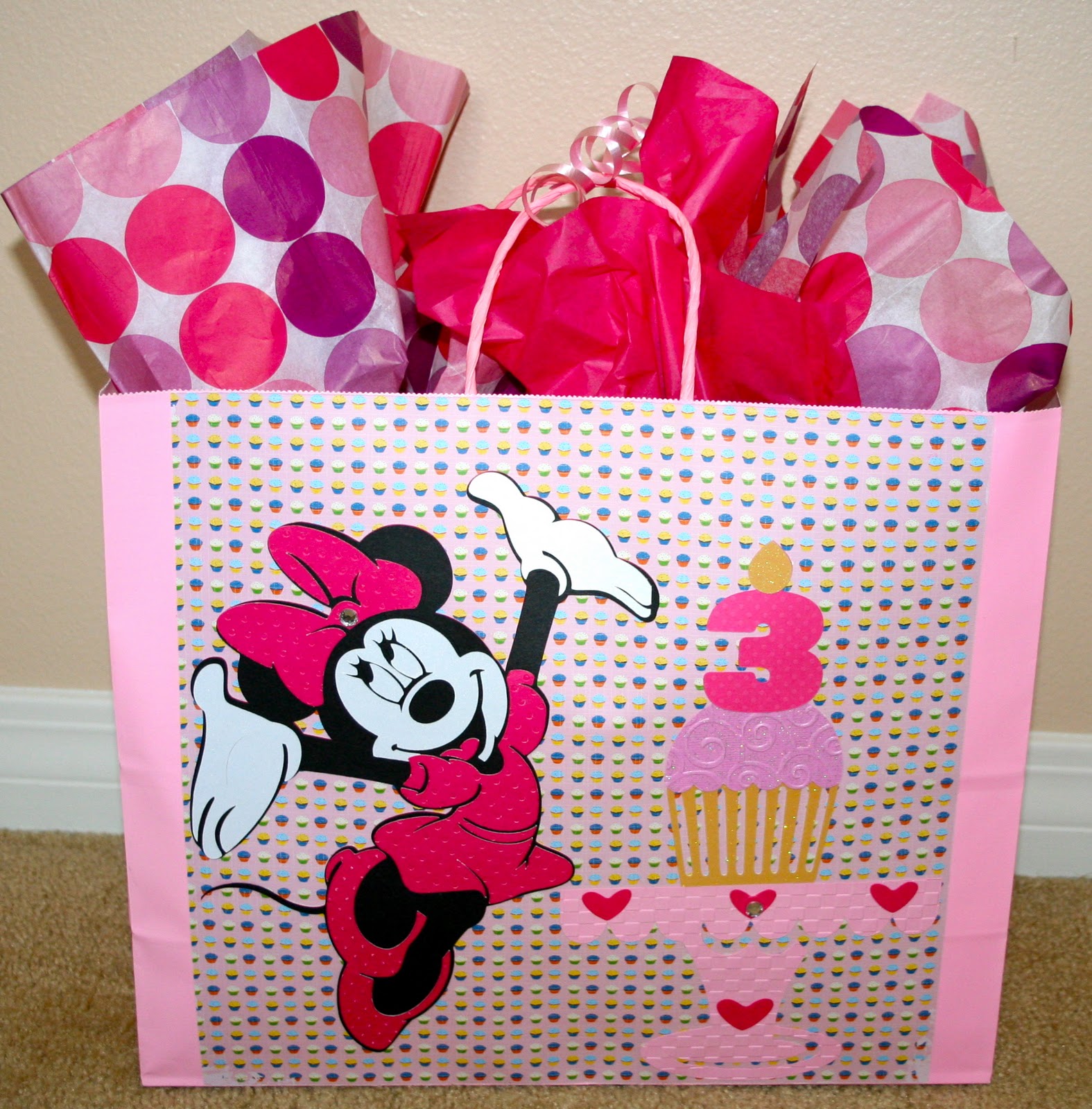 Luv-To-Scrap: Minnie Mouse Cards & Gift Bag