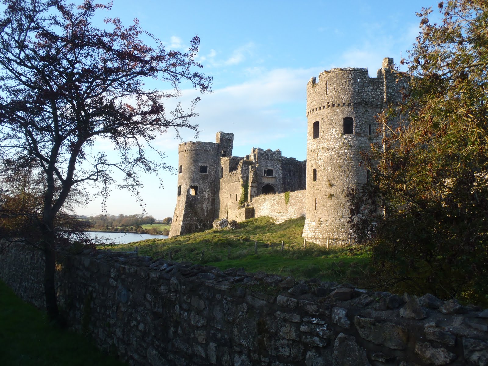 ForeverYoung: Evening Walk at Carew Castle ...