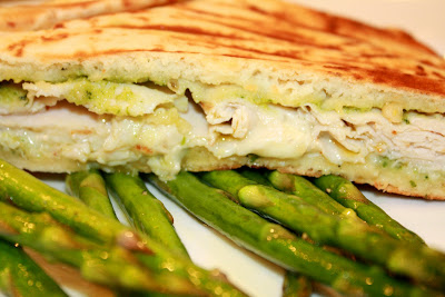 Studio LIME Design: {Recipes} Turkey, Brie & Pesto Flatbread Panini