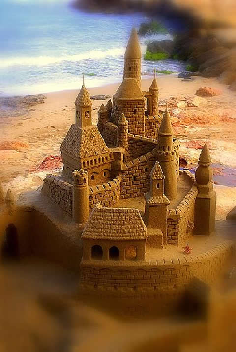 FUEGOALALATA : Haciendo castillos de "Arena"