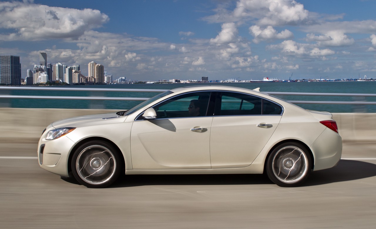 BEST AUTO COLECTION 2011: 2012 Buick Regal GS Sports Sedan