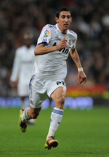 the kinds of football in the world: Angel Di Maria Football Wallpapers