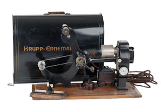 Ernemann Kinox II 35mm filmprojector rond 1920 ~ Cinegraphica