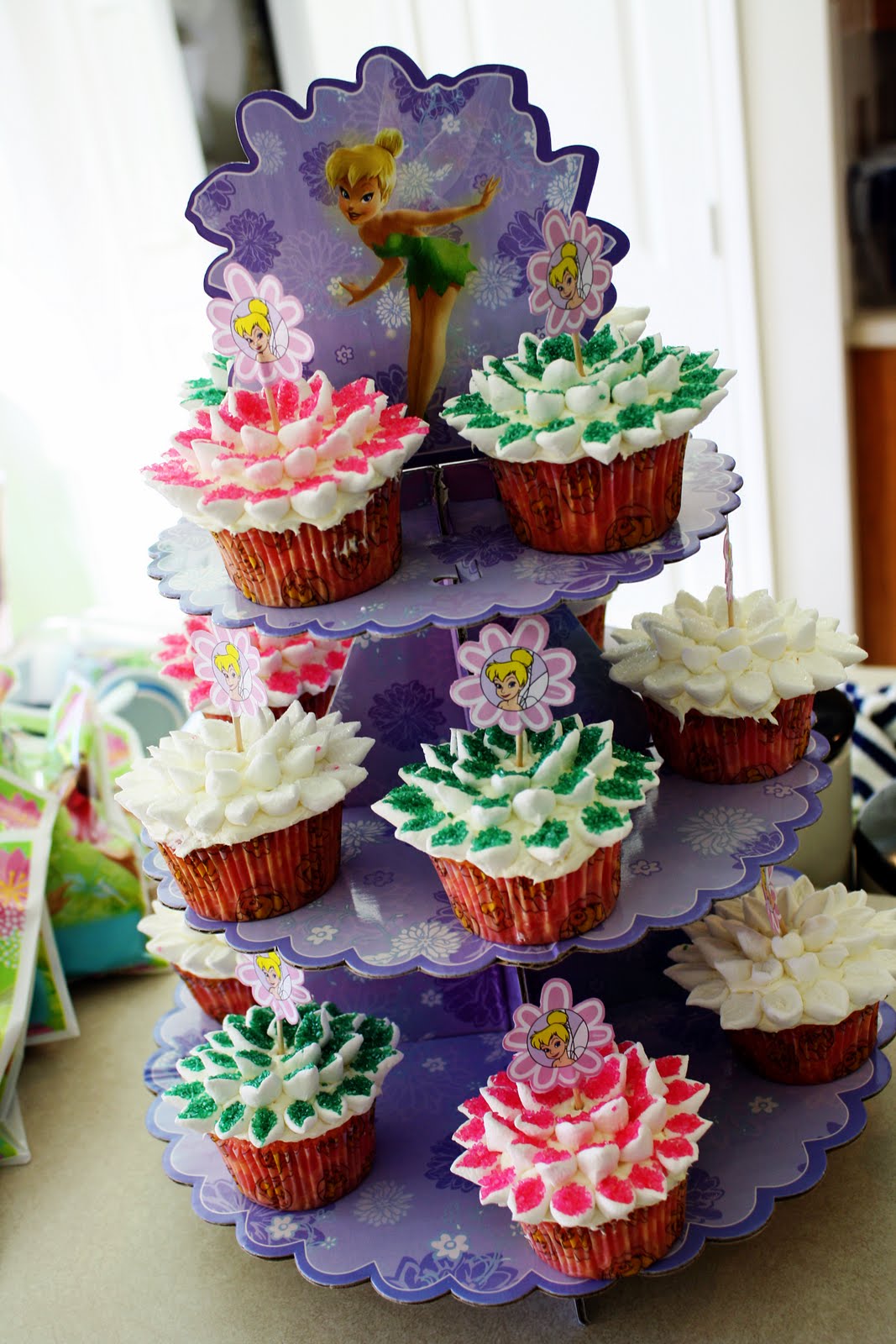 Tinkerbell Flower Cupcakes