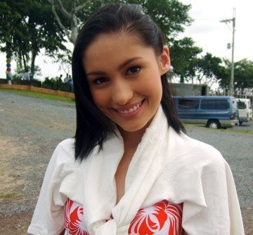 Stef Prescott of Starstruck - BORACAY BEAUTY