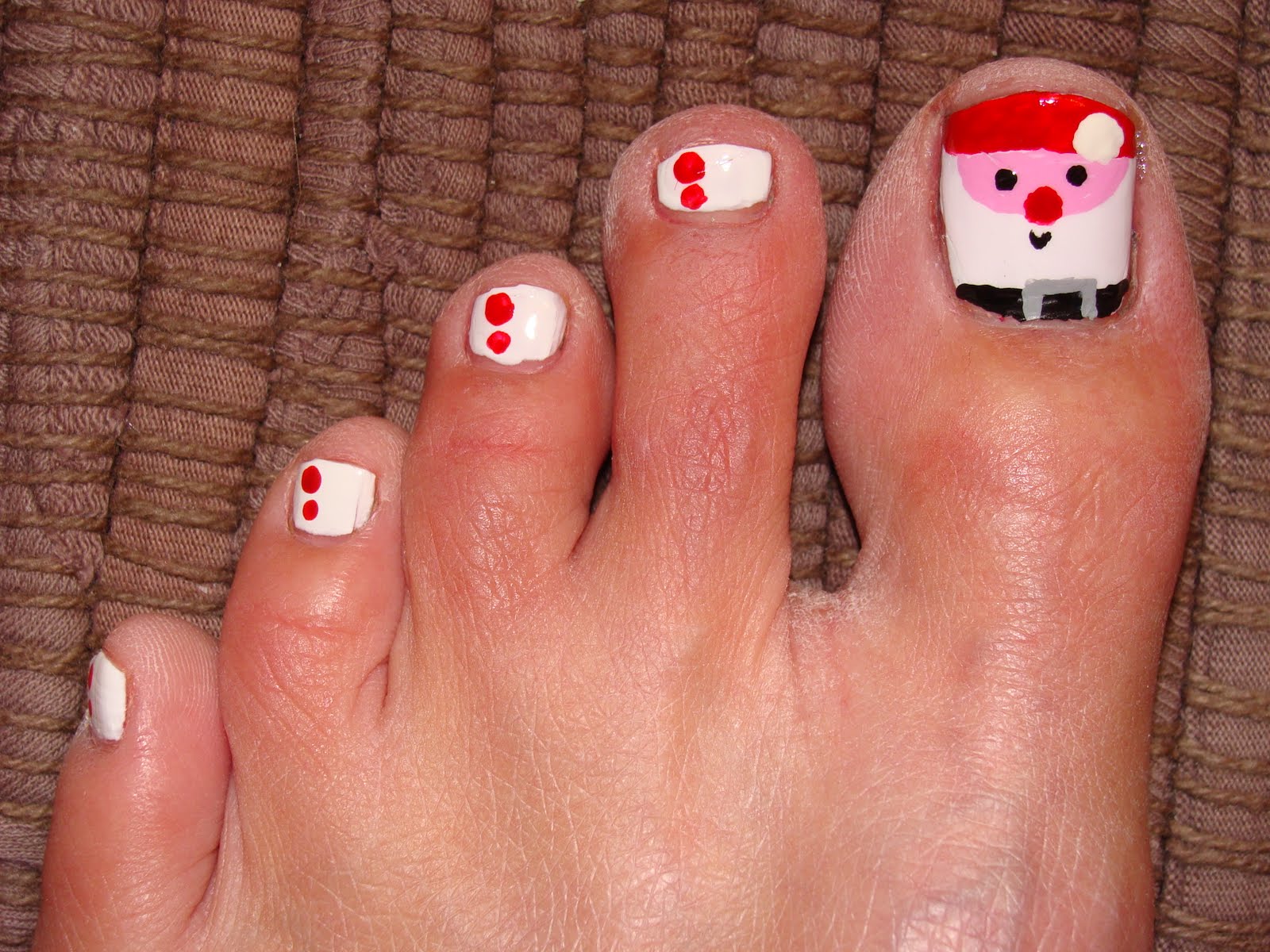 ToeTats: Christmas Toes