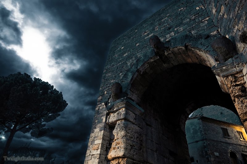 Blog del Volturi Club Volterra: Vampires of Volterra: The Etruscan ...