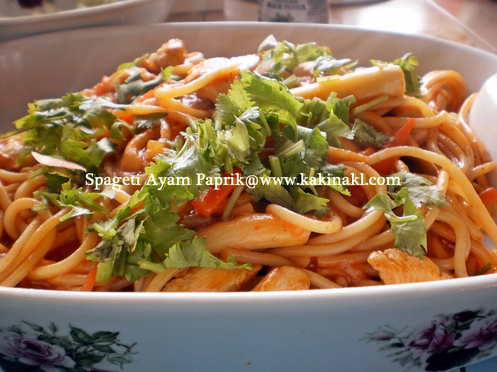 Tertunailah Hasrat Di Hati: Resepi Spaghetti Ayam Paprik