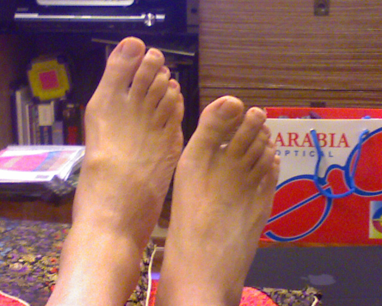 Mandolo was here: Foot comparison