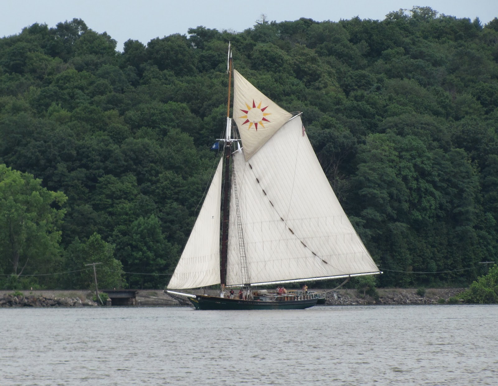 The Hudson River Explorer: Hudson River Sloop Clearwater