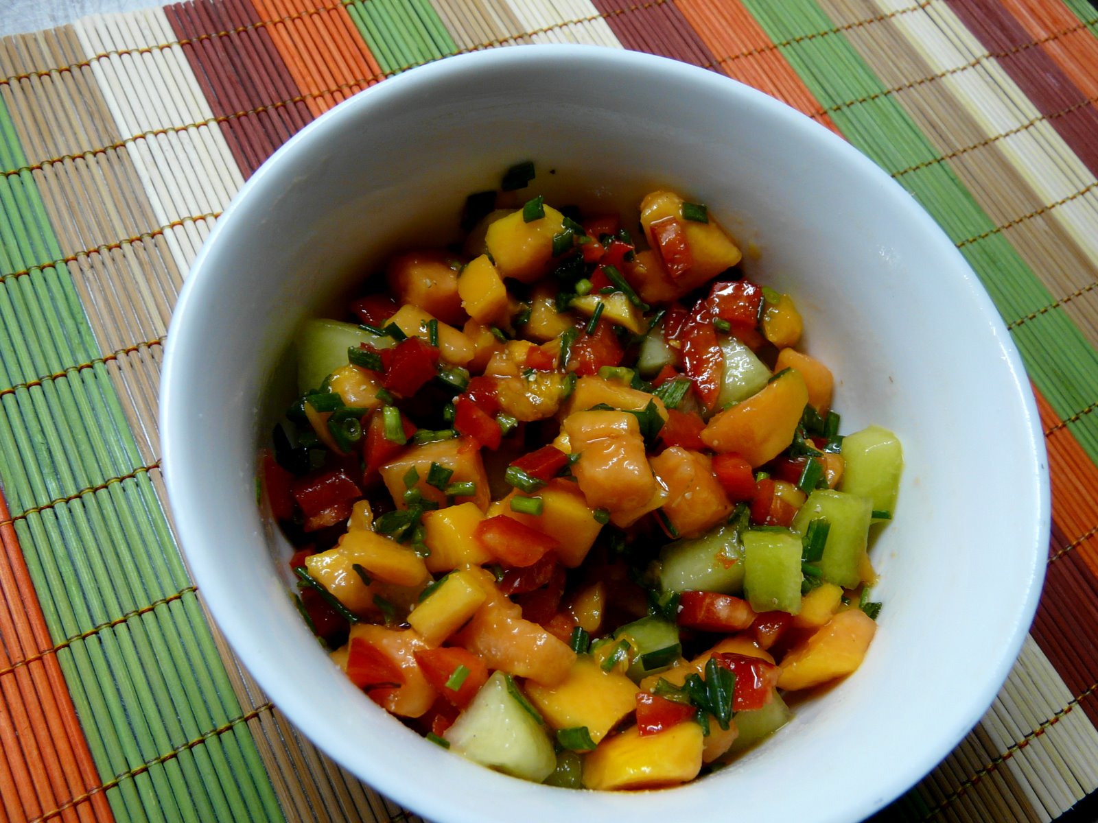 regia mostaza: relish de papaya y melón