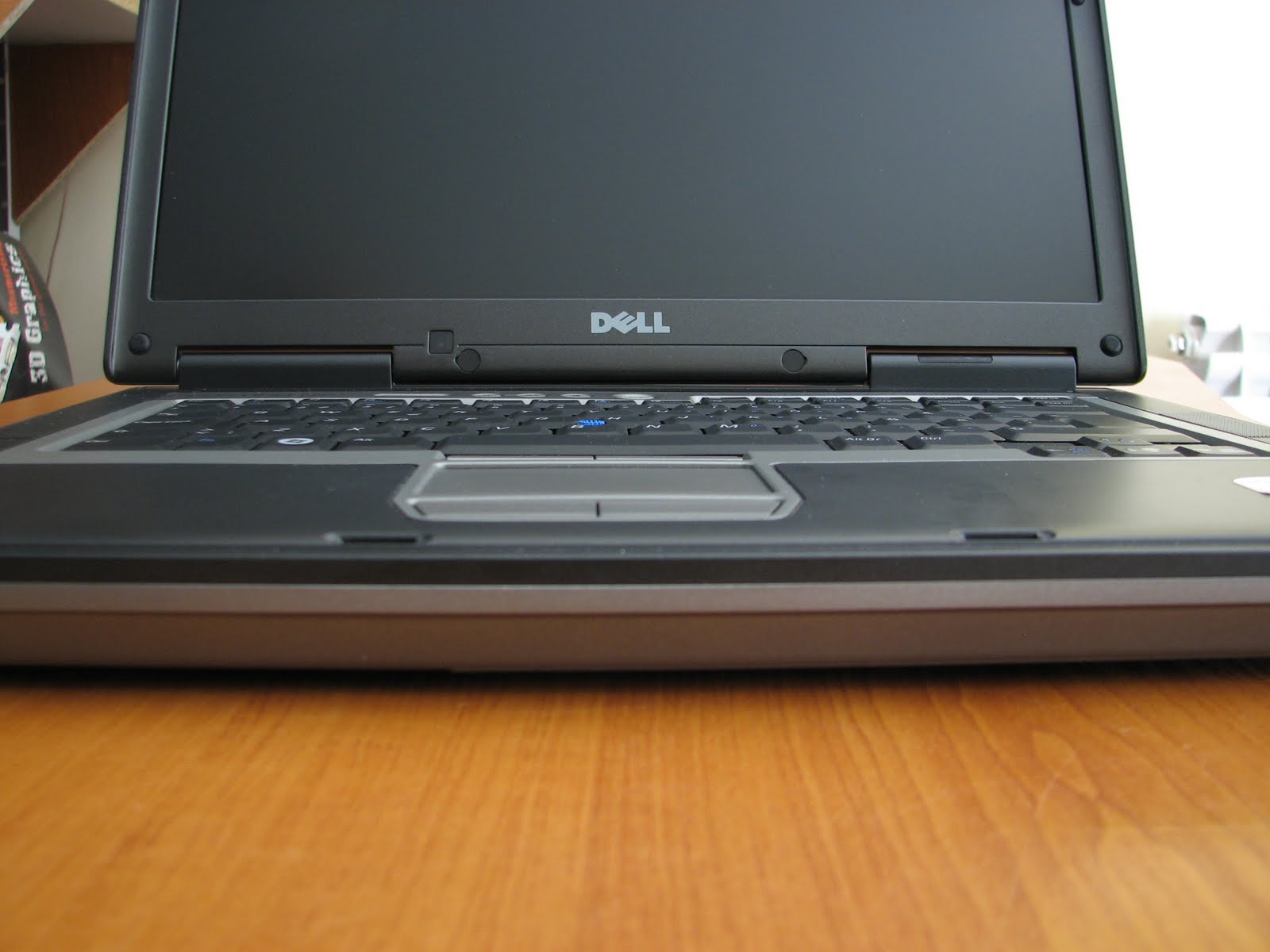 DELL Latitude D830 - стил и комфорт | Retro-PC-Mania - ревюта на ...