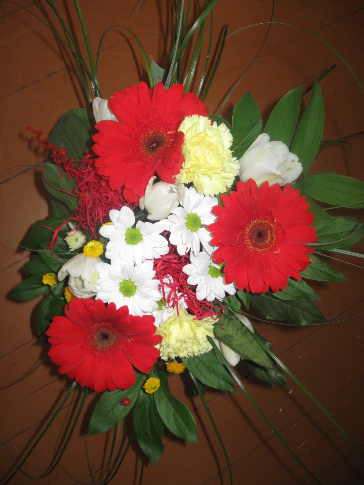 Natali - ziedi: Ziedu pušķis