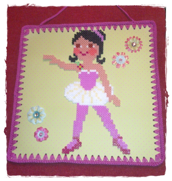 Mymlen og My: Flere ballettdanserinner i perling.