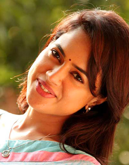 Alexis Shancez Blog: Cultured Glorious Images Of Sameera Reddy