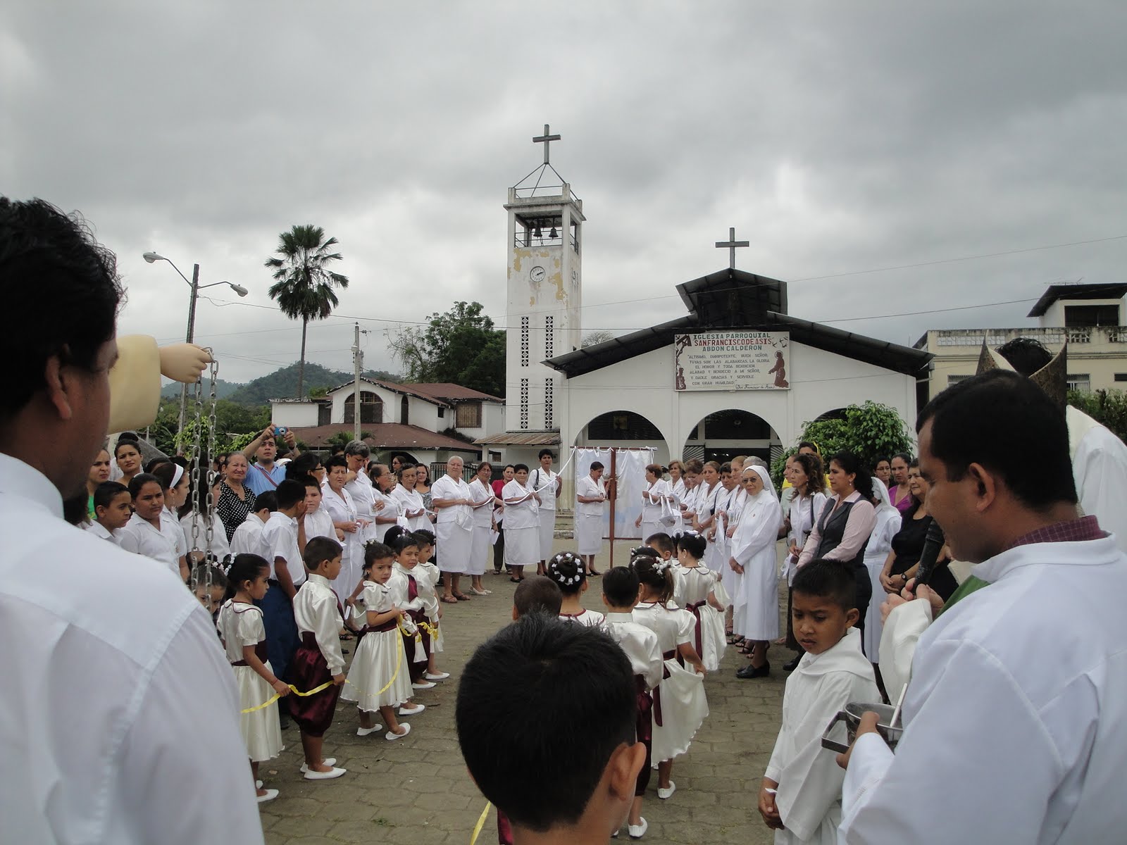 CASA DE ESPIRITUALIDAD "LA MERCED" MERCEDARIAS MISISONERAS -CUMBAYA ...