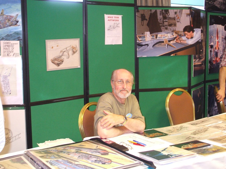 Mike Trim Art: TV21 Photos