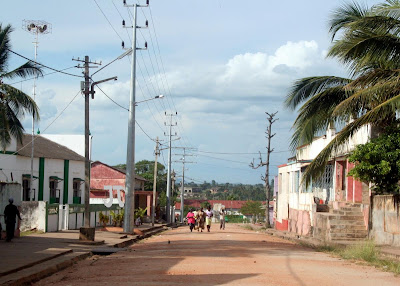 Pelo leste do sul de África: Mocuba
