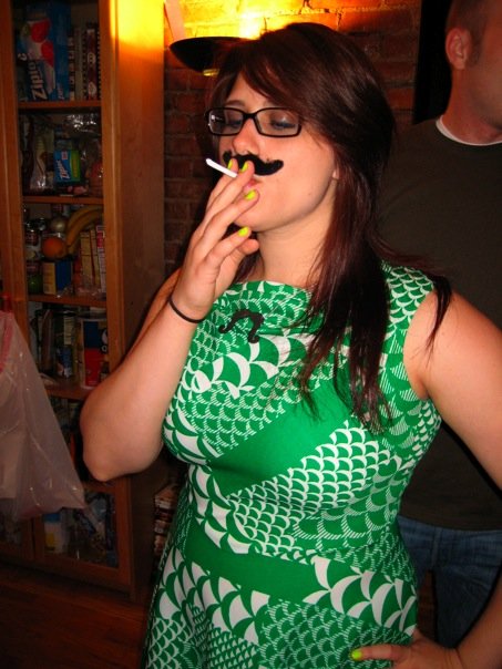 Girl Stache: May 2010
