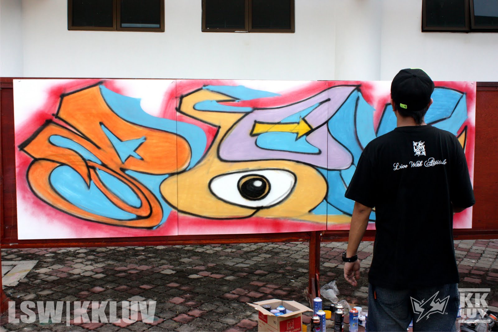 LSW OFFICIAL BLOG: ///Graffiti Demo @Borneo Arts Festival