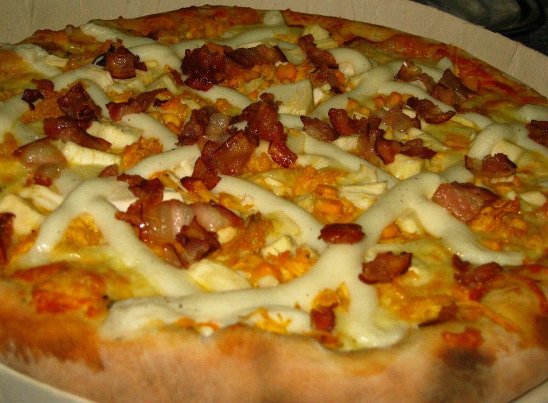 Pizzaria Pé na Roça: Pizza " Frango especial" ( molho, mussarela ...