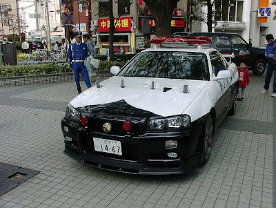 A Japanese police car: Nissan Skayline GT-R police car