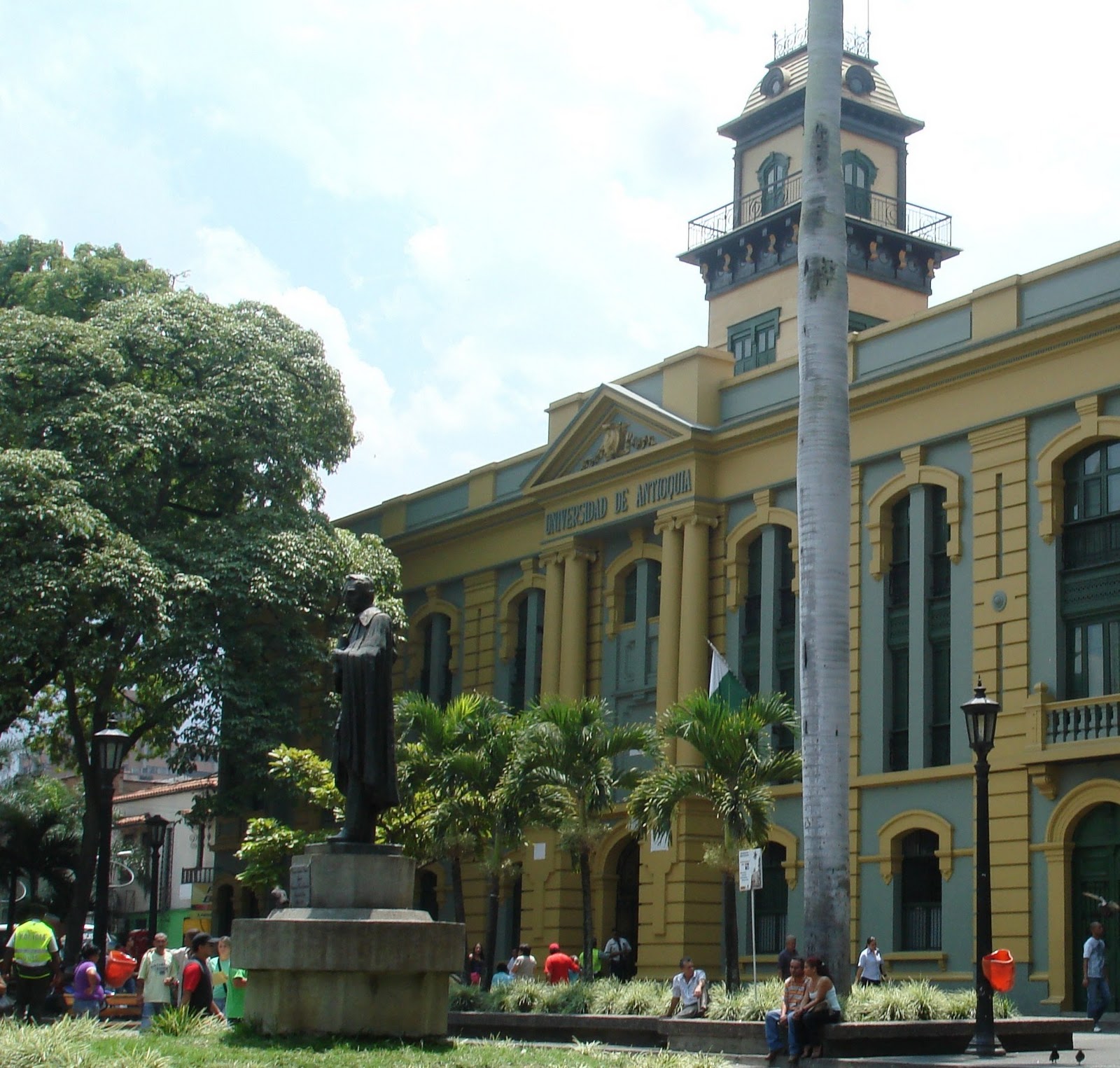 Plazuela de San Ignacio: Recorrido Urbano