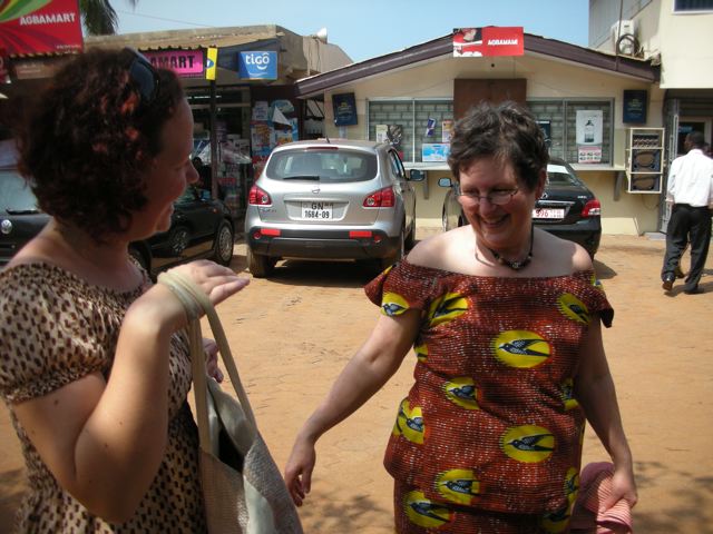 BetumiBlog: More Obama sightings in Ghana, and Ghana's "dessert"