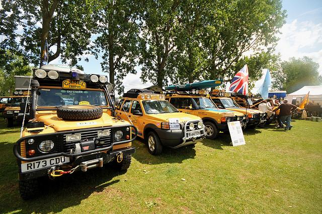 Camel Trophy Land Rover Defender 110 pictures