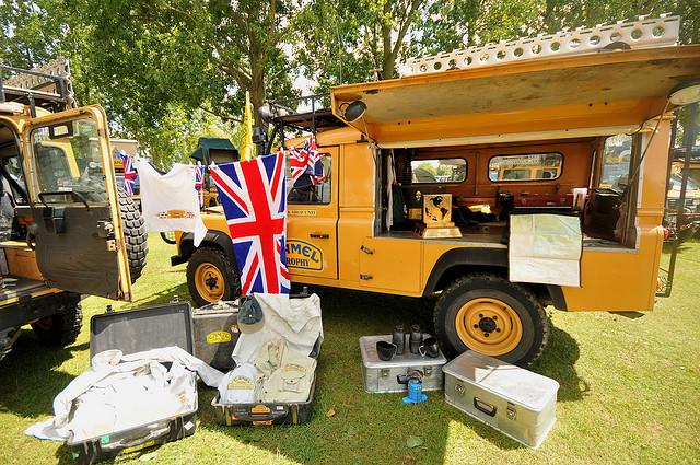 Camel Trophy Land Rover Defender 110 pictures | vanessa hudgens