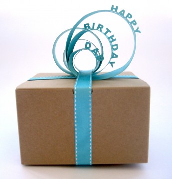 ArtisanGiftWrapping: Martha Stewart's team does it again!!!