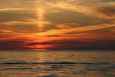 Incredible, Beautiful, Rare Lighting Effect. ~ UNUSUAL THINGs