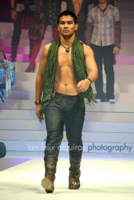 Joem Bascon: Runway Hunk | www.GwapongPinoy2009.com